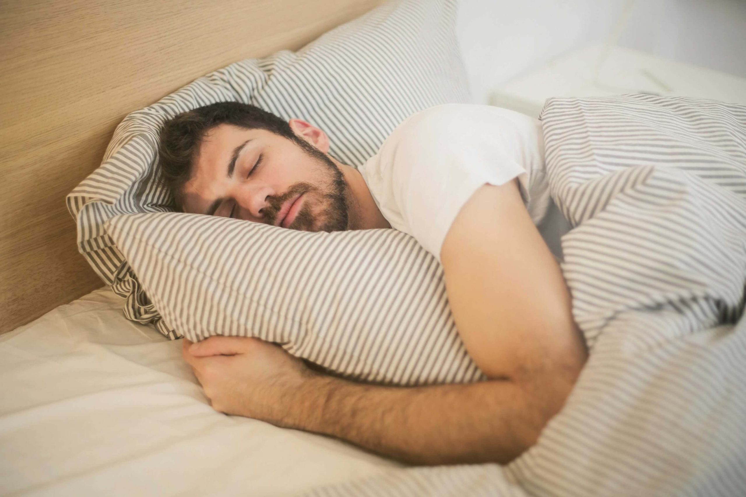 Which Zodiac Sign Sleeps the Least? Find Sleep Deprived HereDeluxe ...